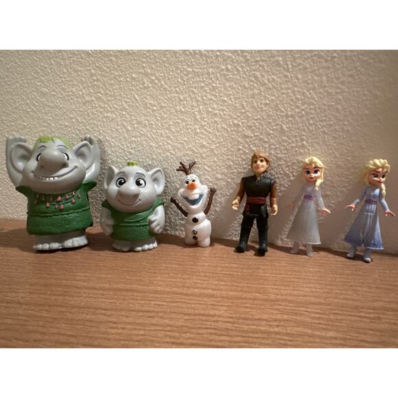 Disney | Toys | Lot Of 6 Disney Frozen Figurines 2 Trolls Big Small ...